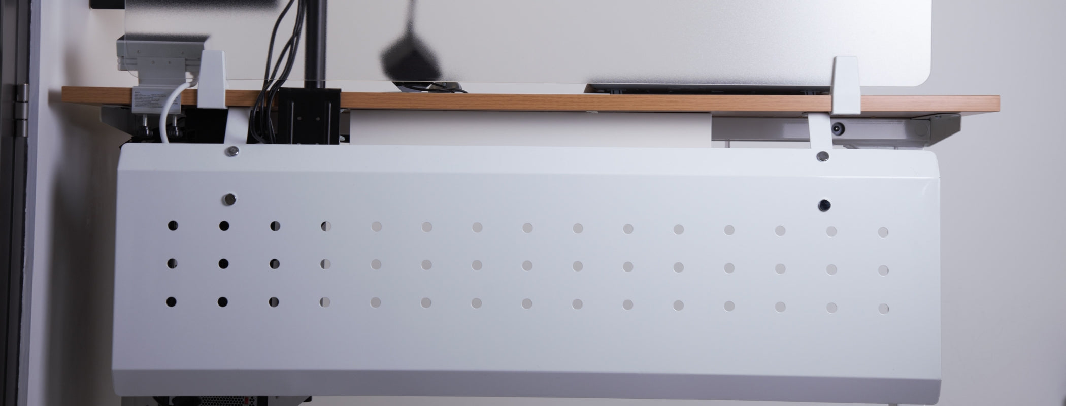 Privacy Panels Mounted to Standing Desk – Progressive Desk