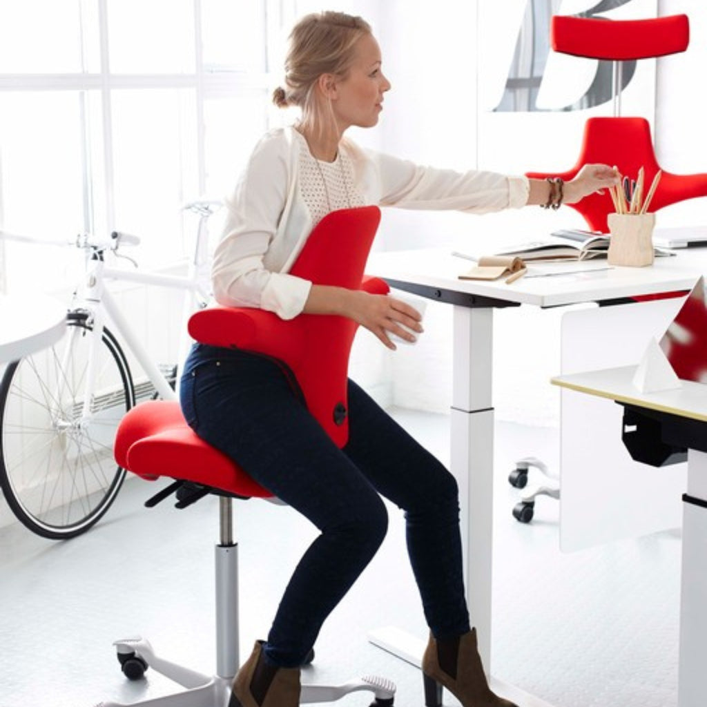 HAG Capisco 8106 Chair: Ergonomic Seating for Active Workspaces ...